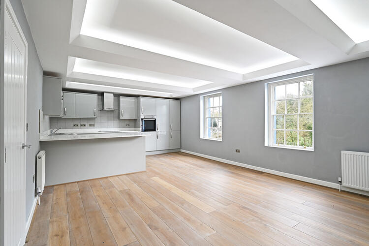 PriceLinsey - Chartered Surveyors specialising in property
